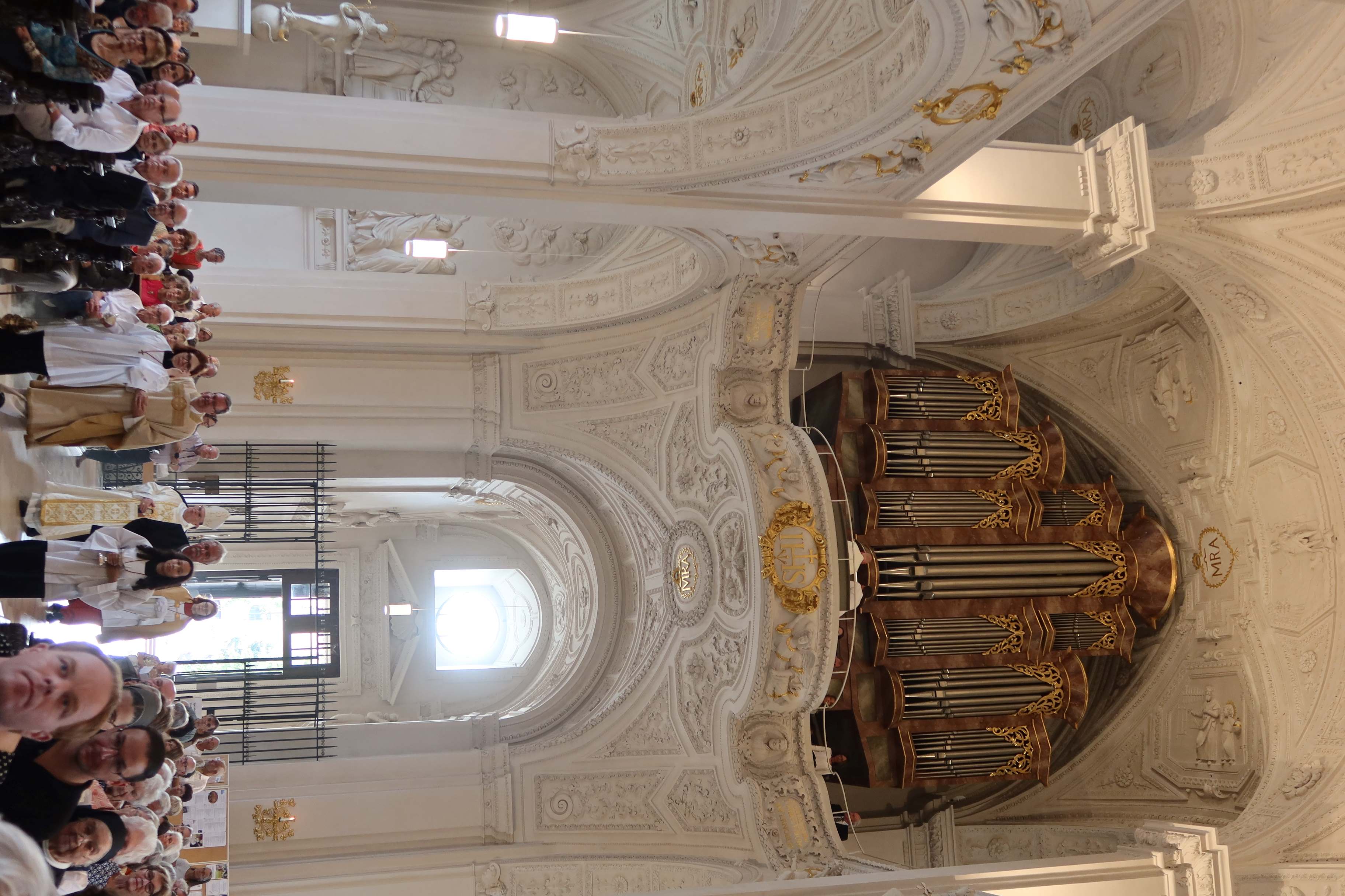Mit Pauken und Trompeten - Pfarreiengemeinschaft Neuburg - Kirche St ...