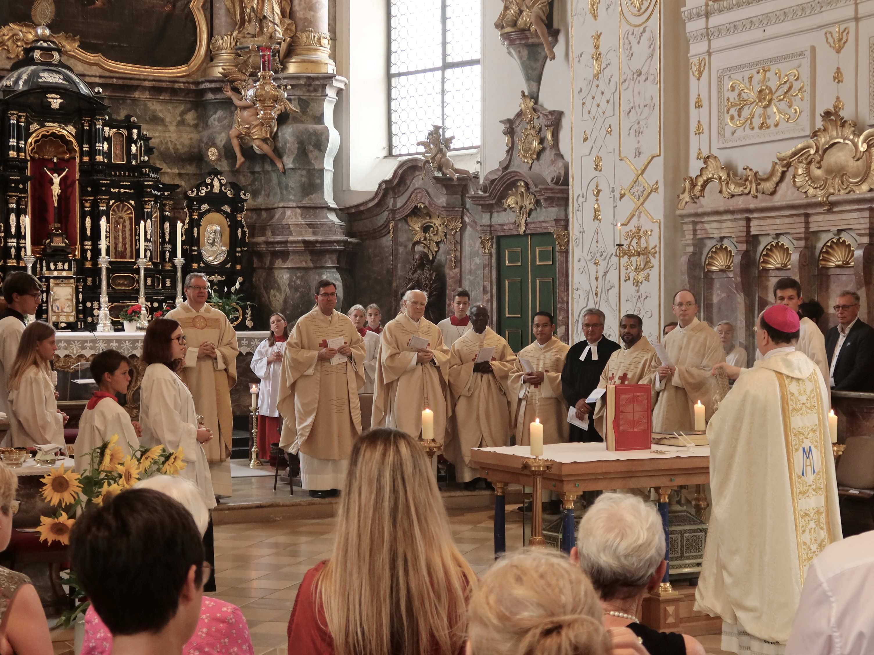 Mit Pauken und Trompeten - Pfarreiengemeinschaft Neuburg - Kirche St ...