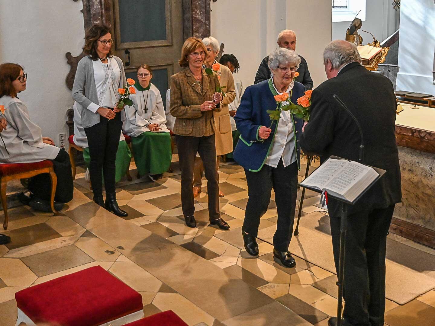 Stabübergabe in St. Peter - Pfarreiengemeinschaft Neuburg - Kirche St ...