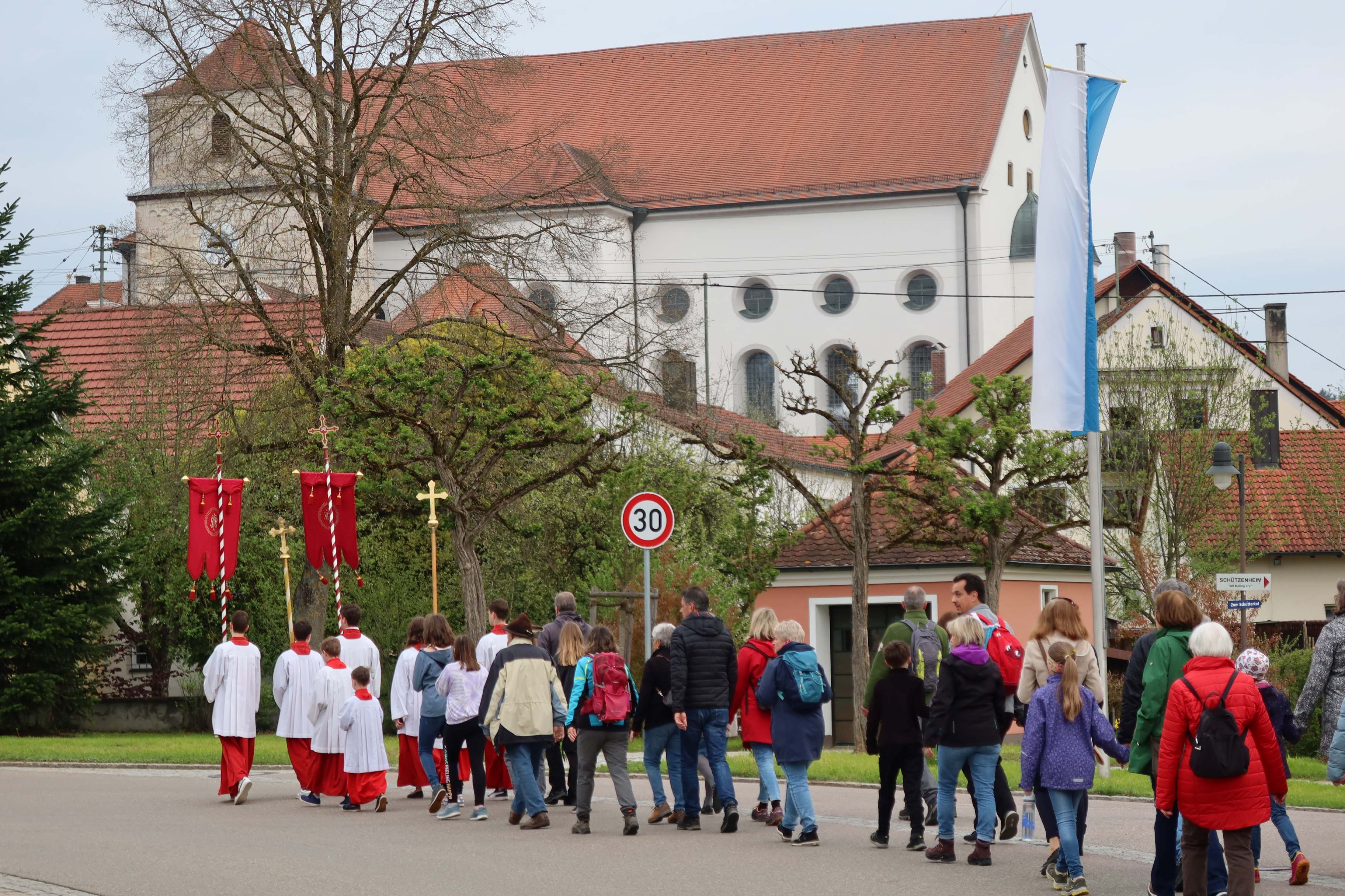 Wallfahrt nach Bergen 01. Mai - Pfarreiengemeinschaft Neuburg - Kirche ...