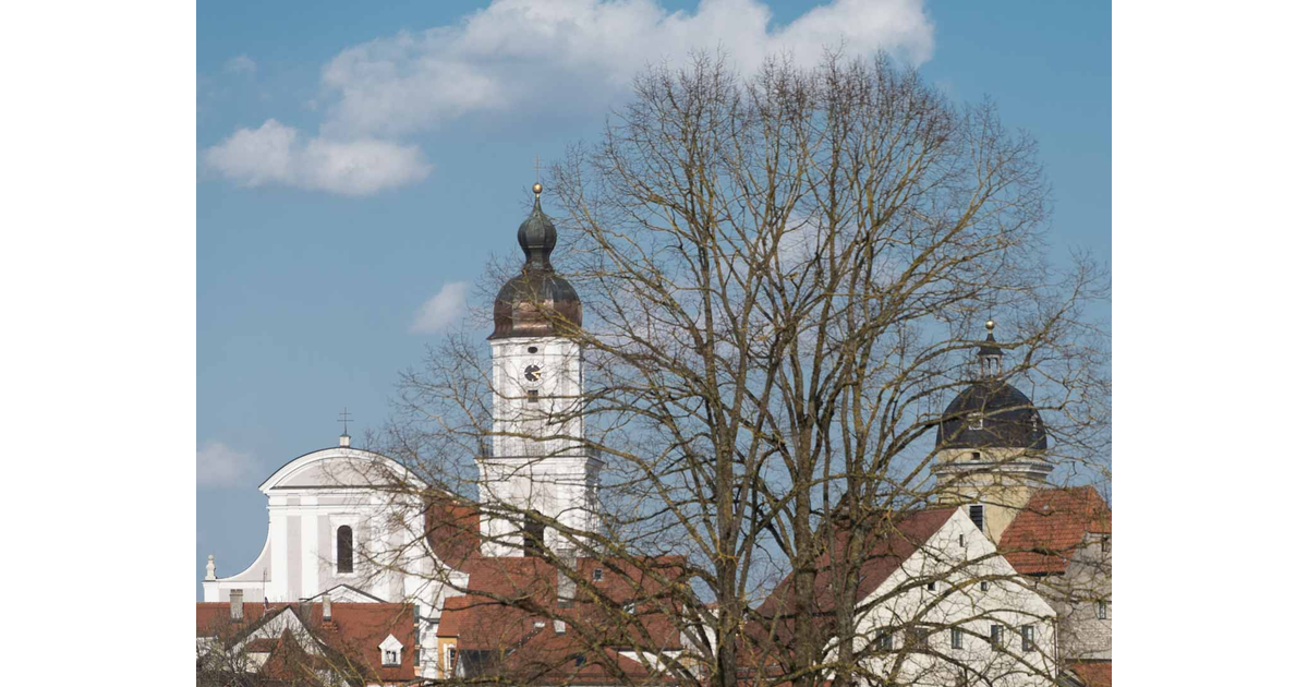 Kirchen - Pfarreiengemeinschaft Neuburg - Kirche St. Peter und Heilig Geist